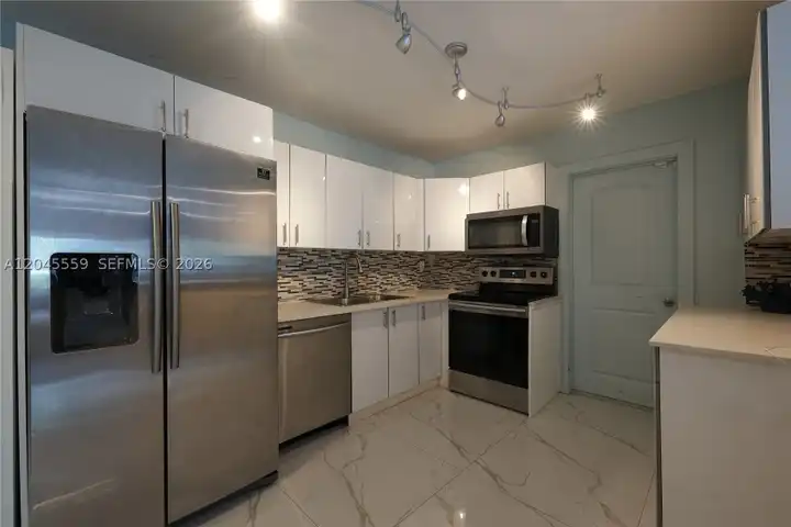 7304 McKinley St - Hollywood, FL | Rent.