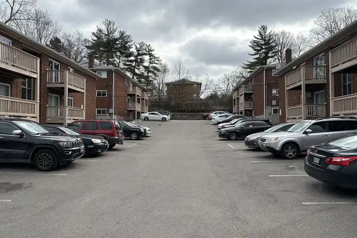 Hidden Oaks Apartments - 1 E North St - Reading, OH | Rent.