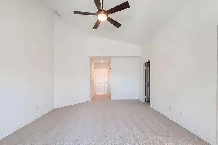 4202 Coolidge Ave - Lincoln Park, MI | Rent.
