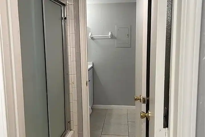 PLAZA VERDE CONDOS - 206 Plaza Verde Dr - Houston, TX | Rent.