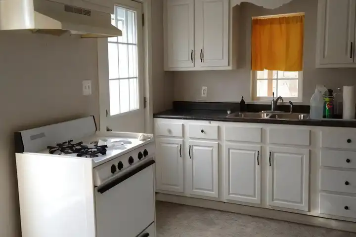 21602 Poppy Rd - Jasper, MO | Rent.