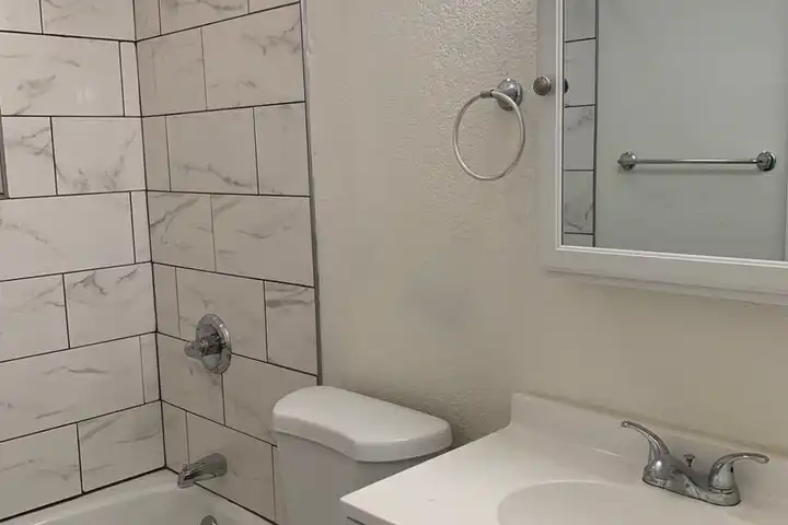 942 Red Tail Hawk Dr unit # 1 - Clarkdale, AZ | Rent.