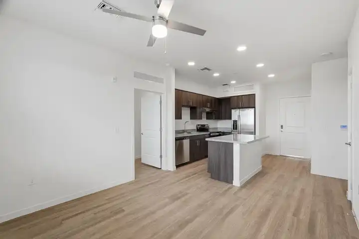 La Victoria Commons - 2320 E Apache Blvd - Tempe, AZ | Rent.