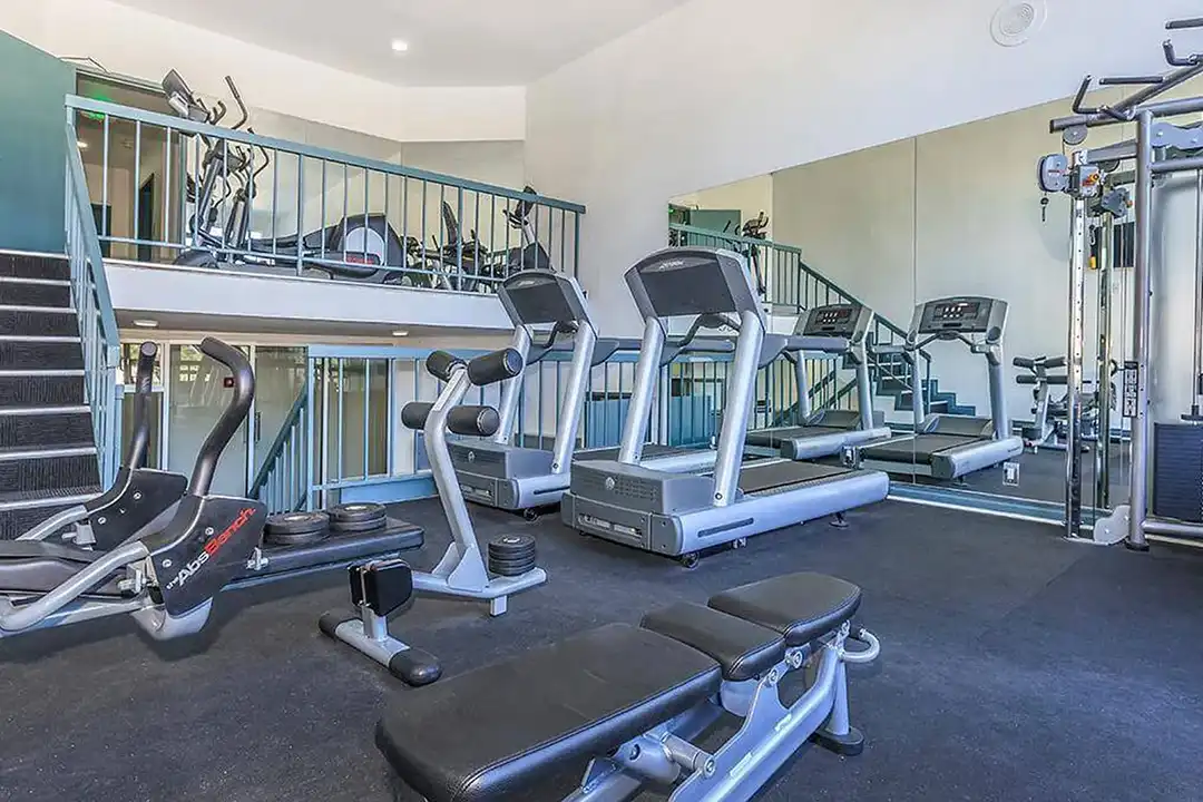 Oxnard Plaza - 11313 W Oxnard St - North Hollywood, CA | Rent.