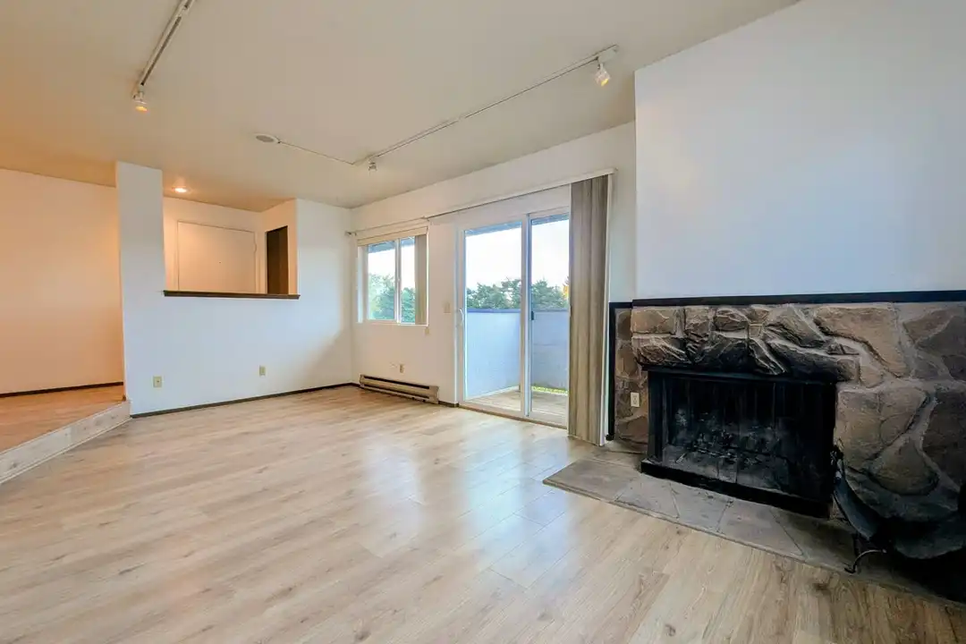 12717 NE 144th St unit # 152C - Kirkland, WA | Rent.
