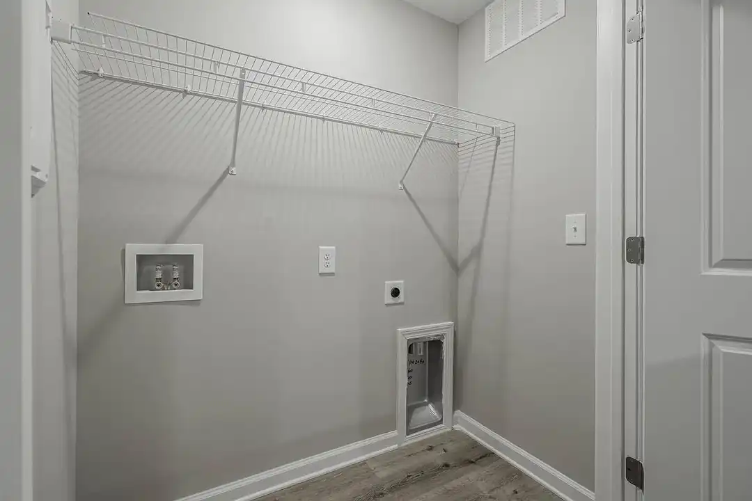 Benton Crossing - 2617 River Dr - Columbia, SC | Rent.