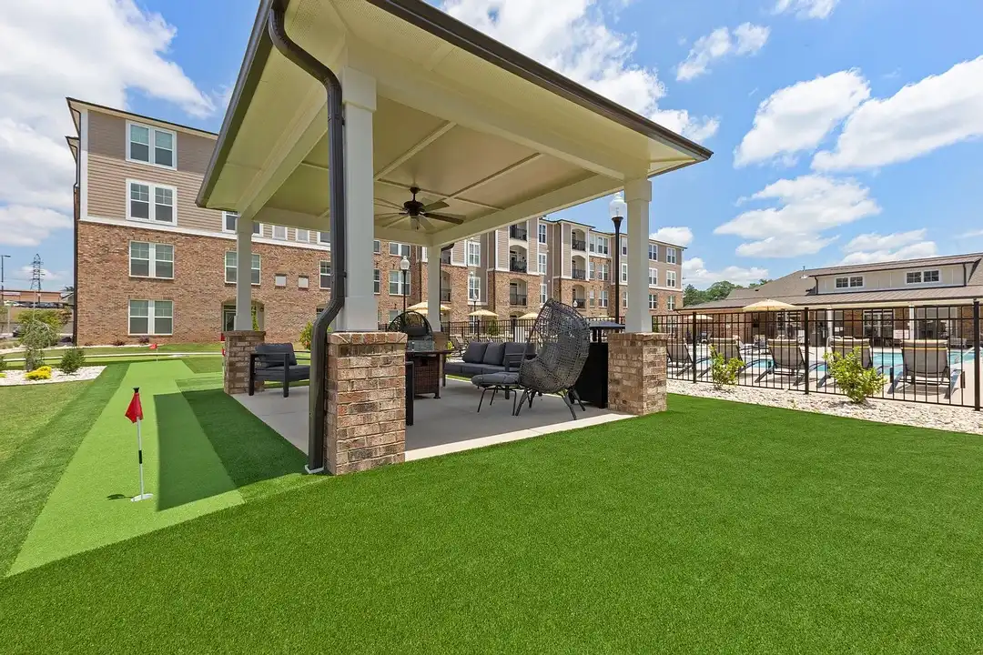 Comet Spartanburg - 121 Garner Rd - Spartanburg, SC | Rent.