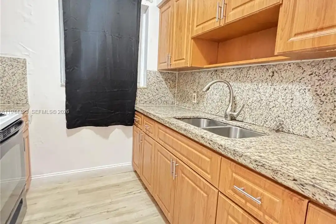 3031 NW 15th St unit 3031 - Miami, FL | Rent.