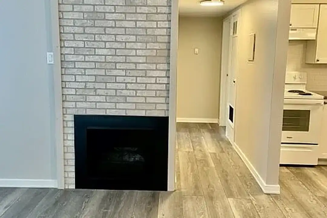 Hidden Valley Club - 600 Hidden Valley Club Dr - Ann Arbor, MI | Rent.