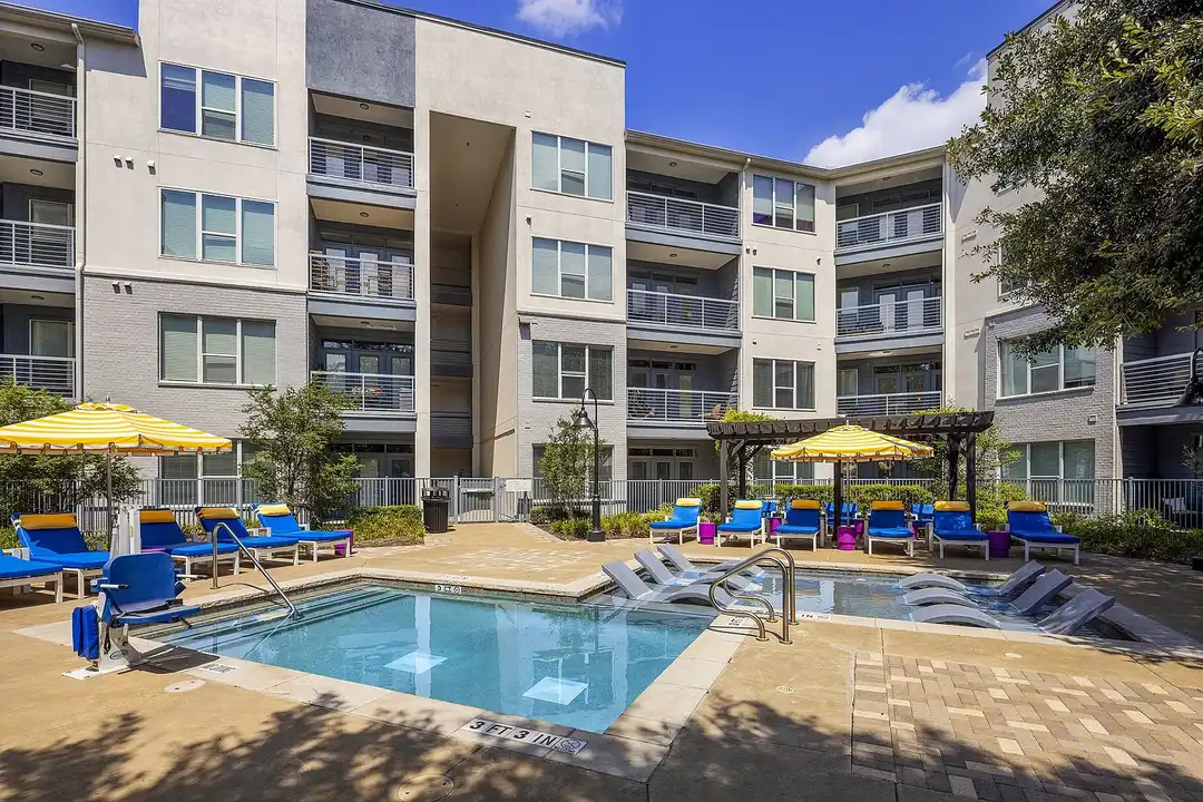 AMLI South Shore - 1620 E Riverside Dr - Austin, TX | Rent.