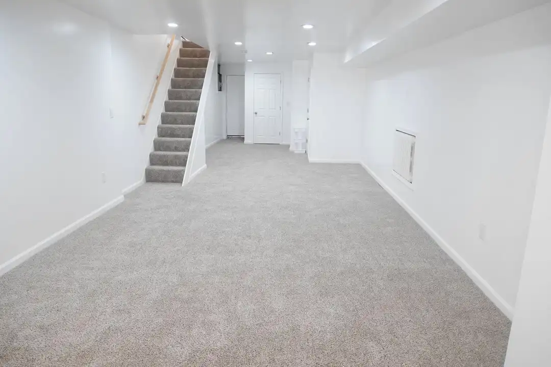 2621 E Hoffman St - Baltimore, MD | Rent.