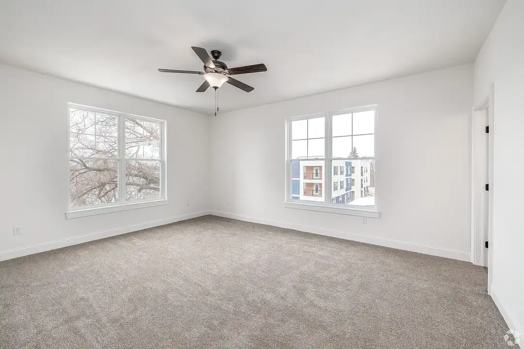 The Residences at LeMoyne Manor - 629 Old Liverpool Rd - Liverpool, NY ...