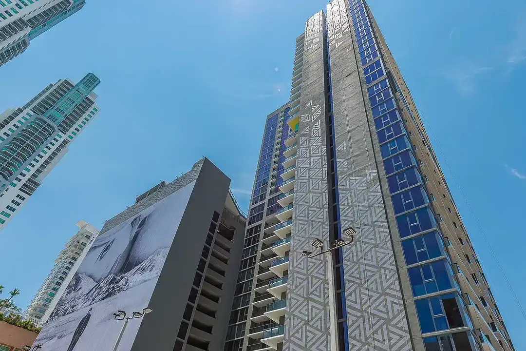 Alea Miami - 230 NE 4th St - Miami, FL | Rent.