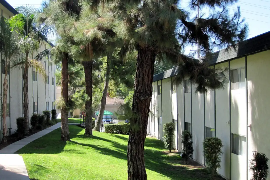 Amber Crest Apartments - 5310 Canyon Crest Dr - Riverside, CA | Rent.