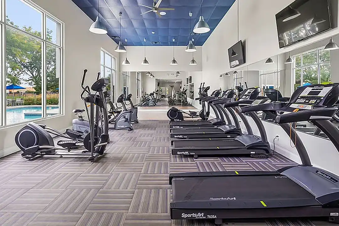 Windscape of Naperville Apartments - 896 Benedetti Dr - Naperville, IL ...