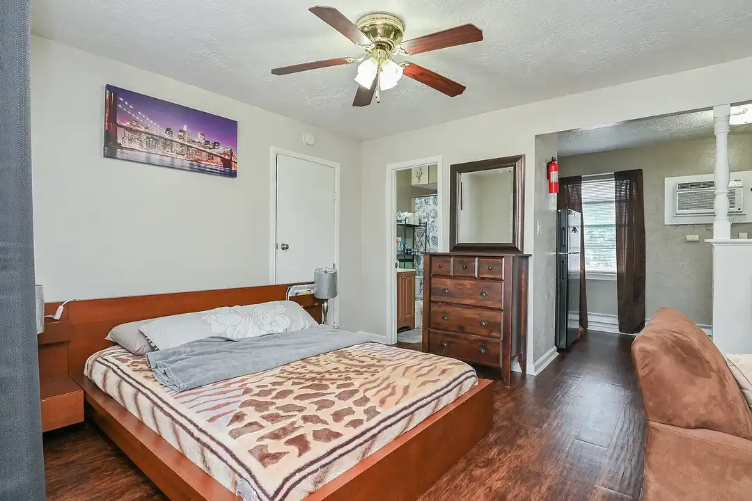 Dodson Place - 3201 Laura Koppe Rd - Houston, TX | Rent.