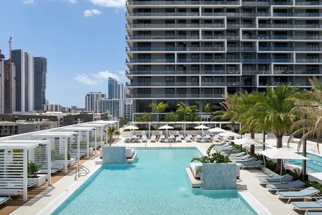 Forma Miami - 2900 Biscayne Blvd - Miami, FL | Rent.