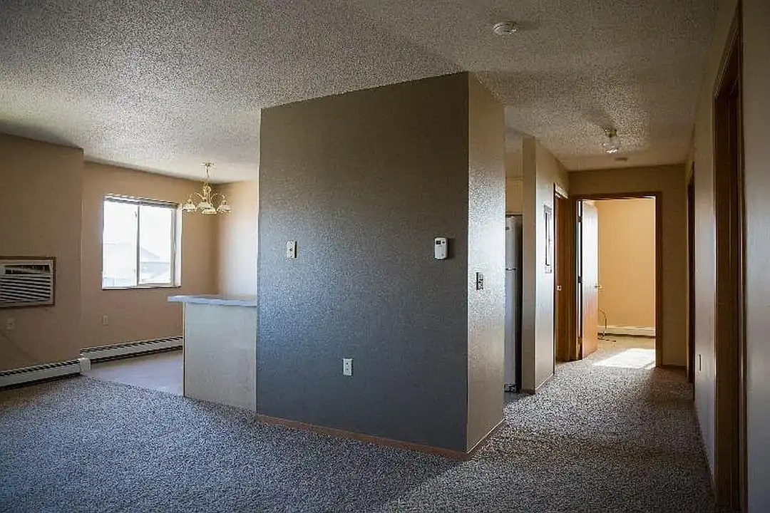 South Ridge Apartments & Townhomes - 1625 E Northstar Ln - Sioux Falls ...