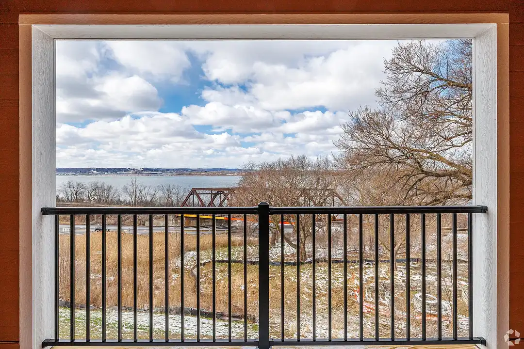 The Residences at LeMoyne Manor - 629 Old Liverpool Rd - Liverpool, NY ...