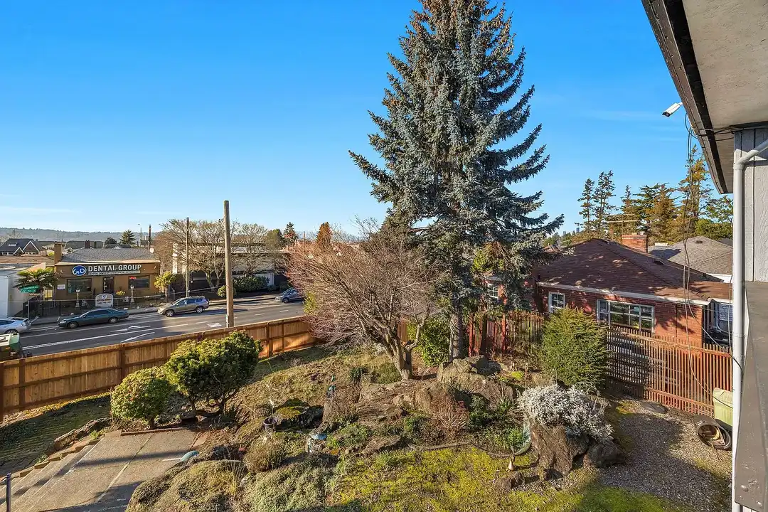 Tara Apartments - 4336 15th Ave S - Seattle, WA | Rent.