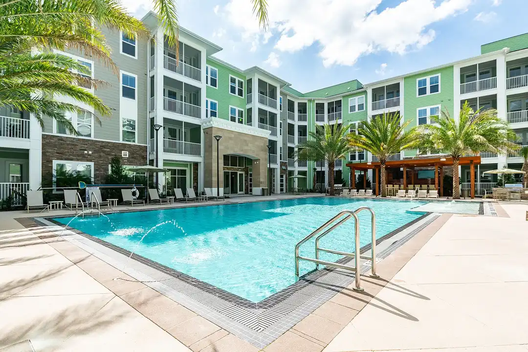 Trails at Hunters Lake - 8500 Hunters Village Rd - Tampa, FL | Rent.