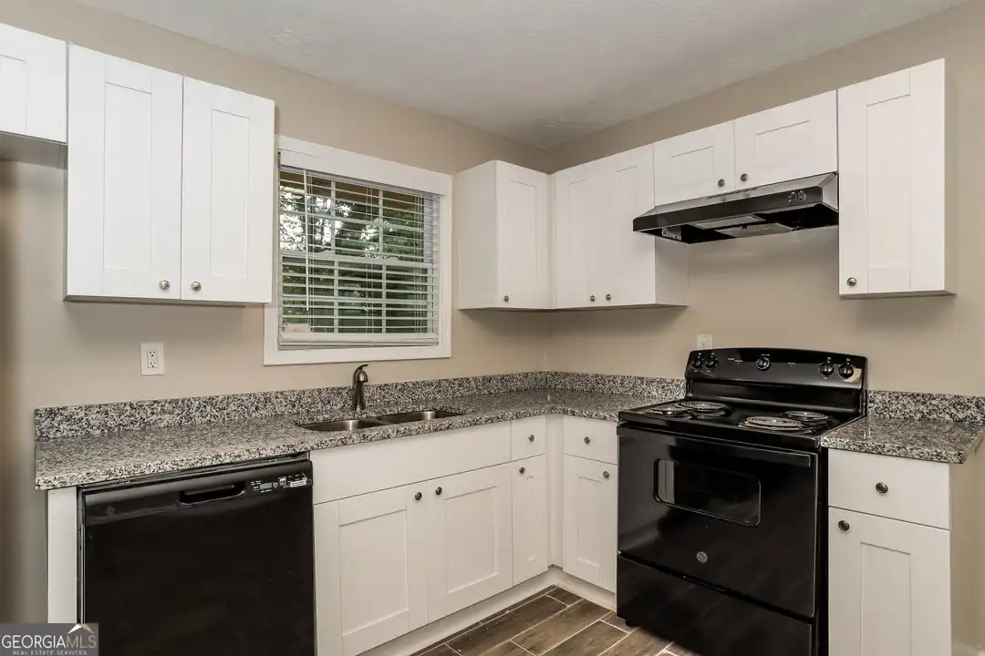 677 Selden Ct - Jonesboro, GA | Rent.