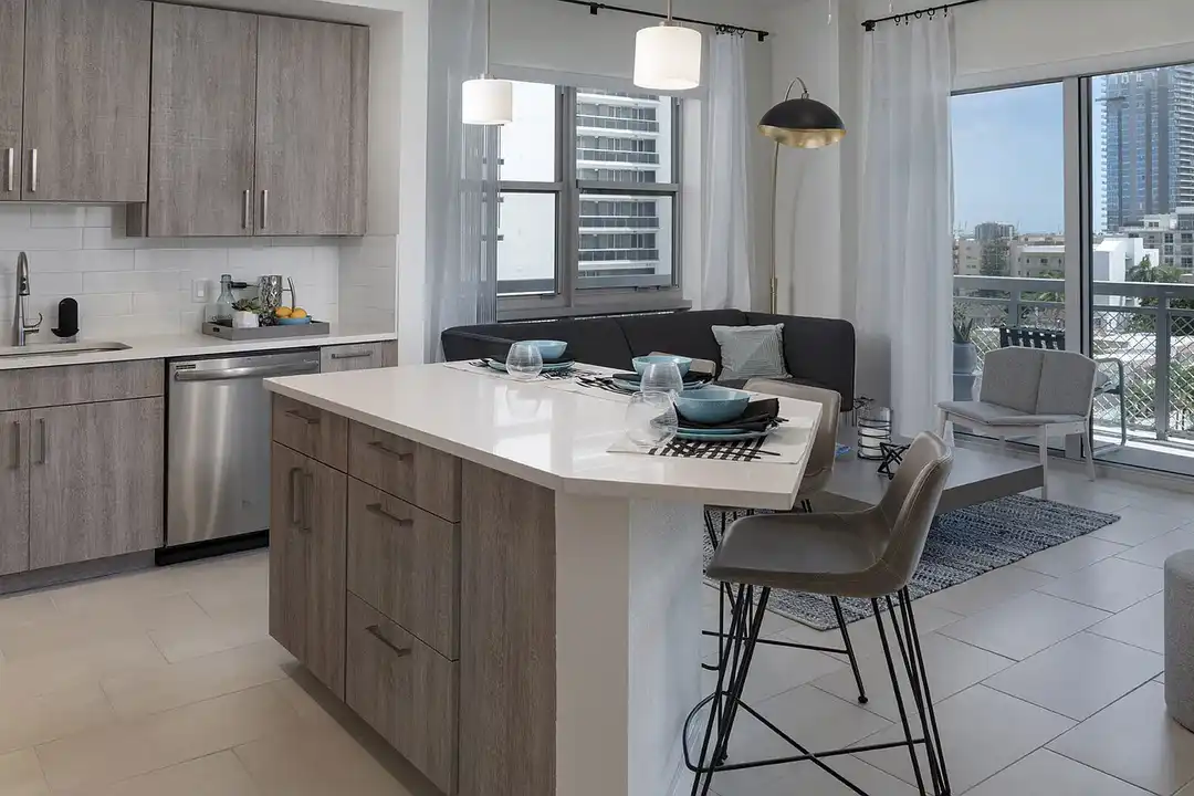 Blu27 at Edgewater - 2701 Biscayne Blvd - Miami, FL | Rent.