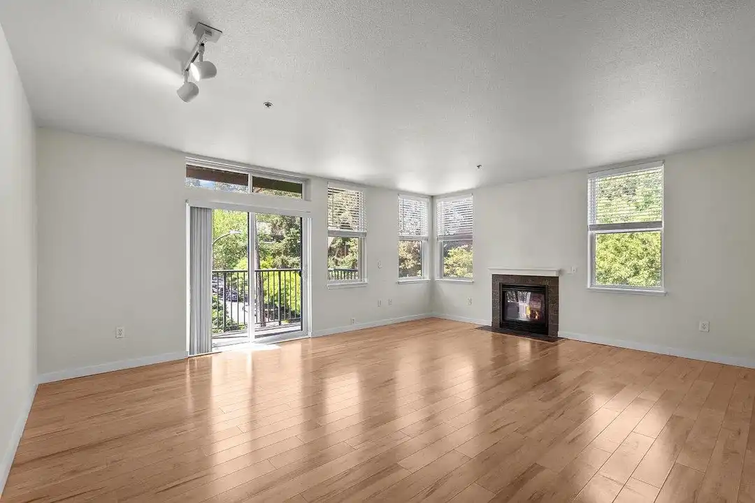 Collins Circle - 1701 SW Columbia St - Portland, OR | Rent.
