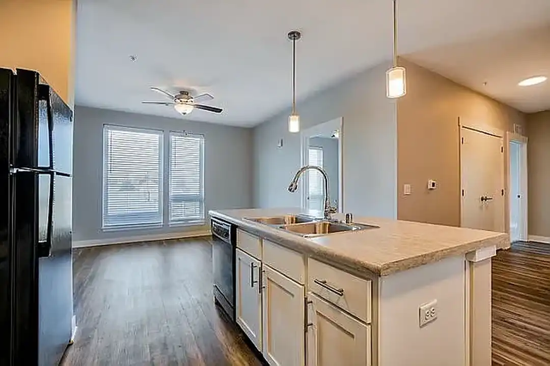 Broadway Lofts - 30 Bond St - Green Bay, WI | Rent.
