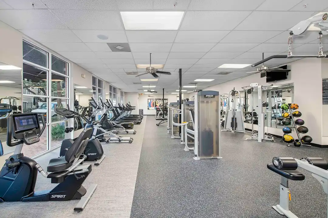 MAA Midtown Square - 302 Gray St - Houston, TX | Rent.