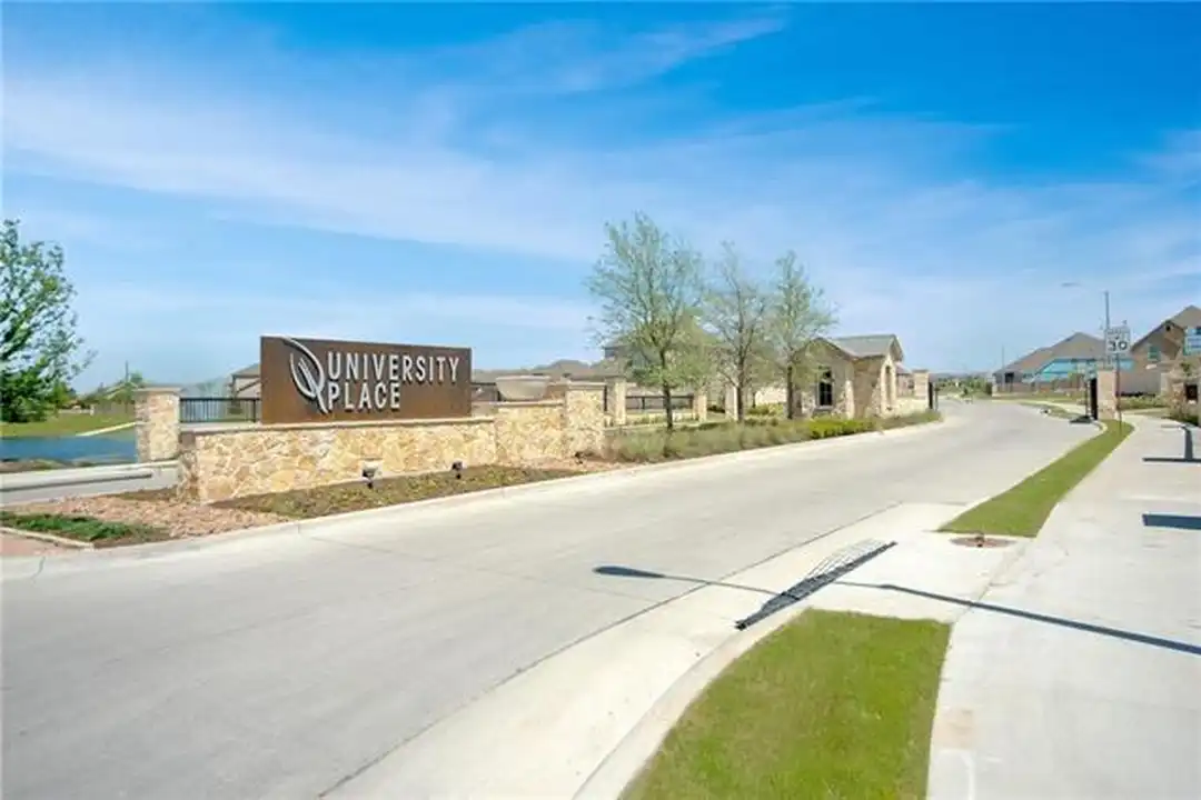 8251 Agarito Way - Dallas, TX | Rent.