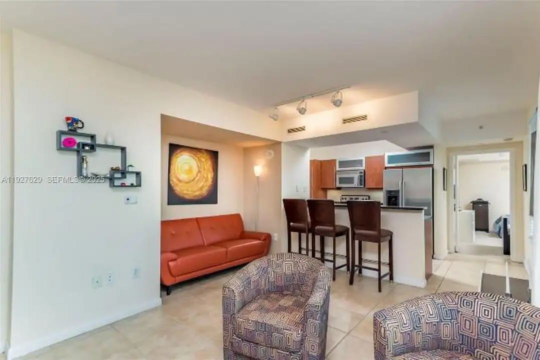 7355 SW 89th St - Miami, FL | Rent.