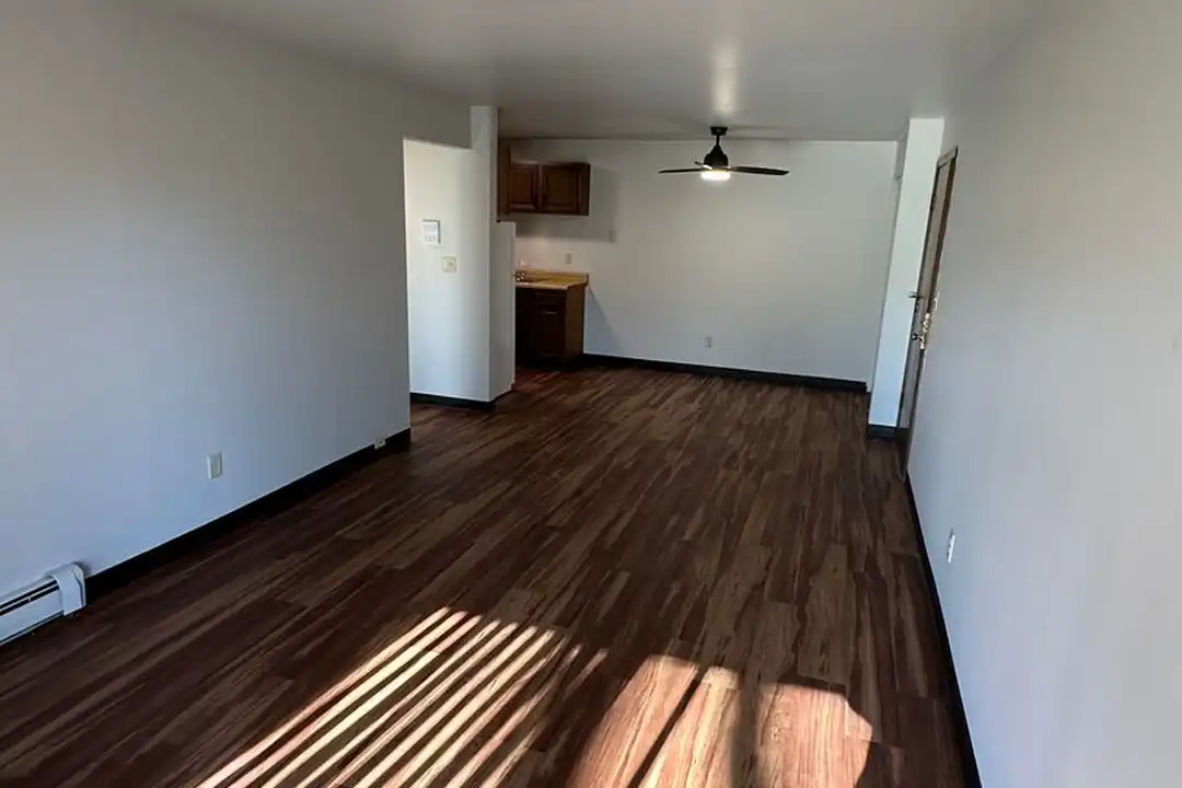 4340 S Nicholson Ave - Saint Francis, WI | Rent.