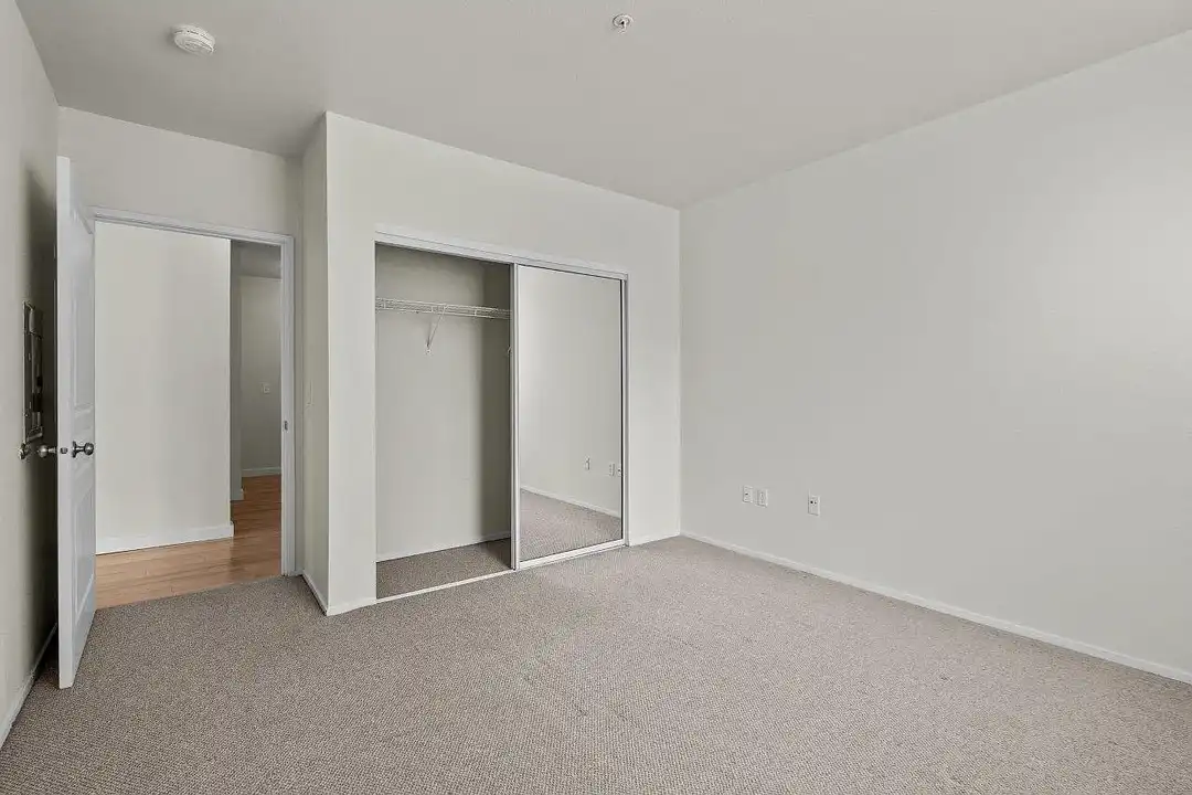 Collins Circle - 1701 SW Columbia St - Portland, OR | Rent.