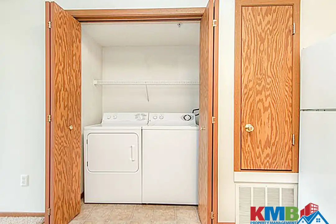 57 Westside Dr - Iowa City, IA | Rent.