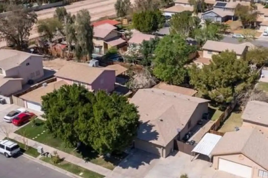 2536 W Orange Ave - El Centro, CA | Rent.