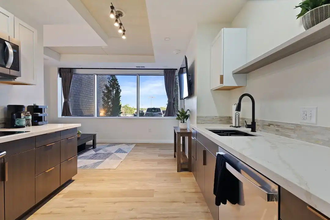 Reese Tower - 5810 E Skelly Dr - Tulsa, OK | Rent.