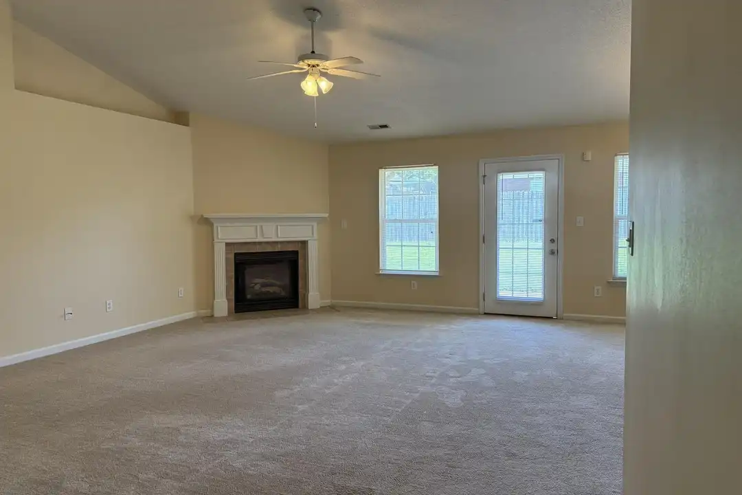 128 Clover Ridge Dr - Madison, AL | Rent.