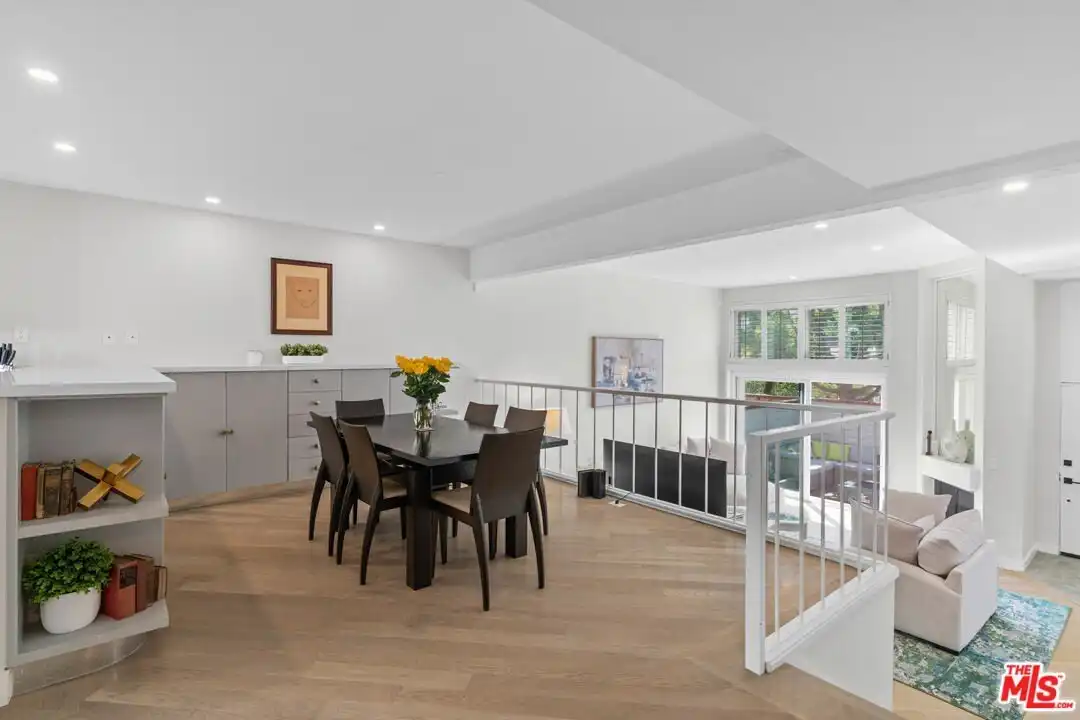 13072 Maxella Ave #2 - Marina Del Rey, CA | Rent.