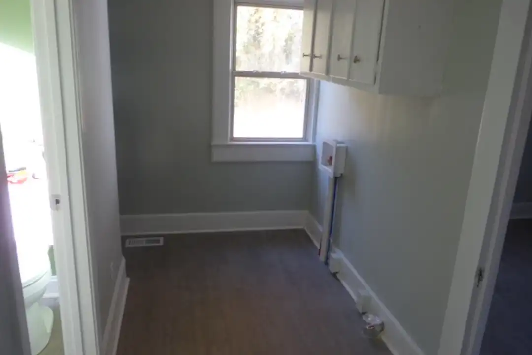 105 Francis St - Snow Hill, NC | Rent.