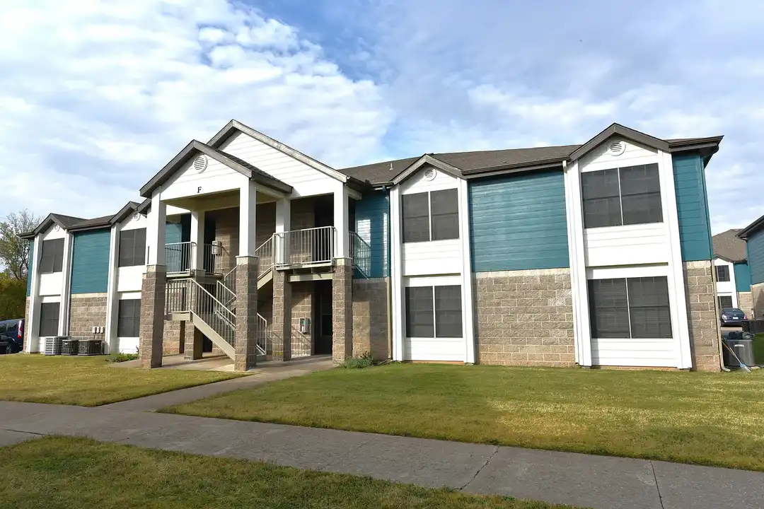 Keystone Crossing Apartment Homes - 1517 Electric Ave - Springdale, AR ...