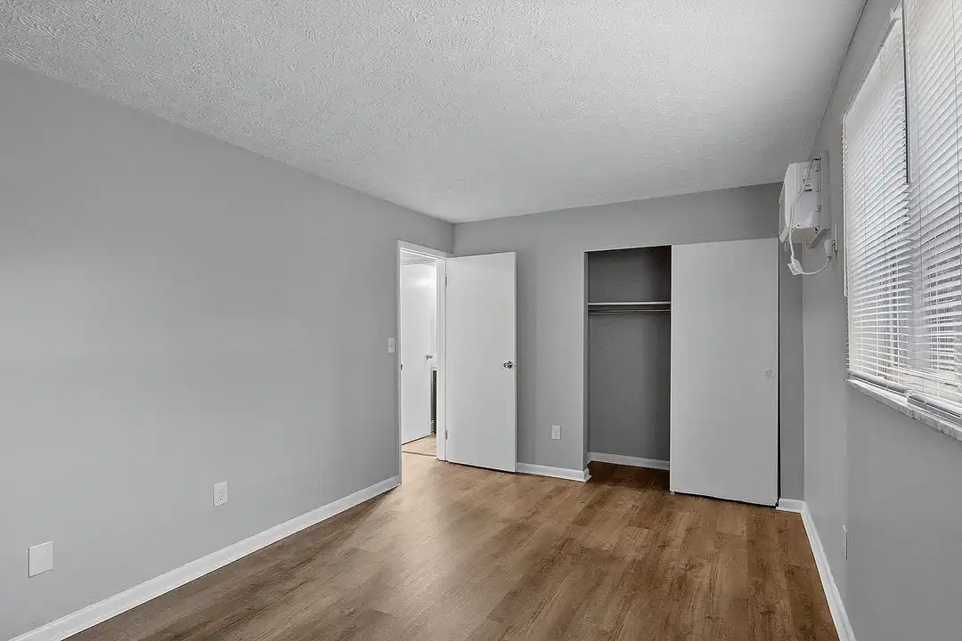 The Courtyard of Oakley - 3805 Ferdinand Pl - Cincinnati, OH | Rent.