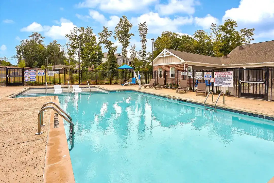 Ivy Ridge Apartment Homes - 1425 Laurel Crossing Pkwy - Buford, GA | Rent.