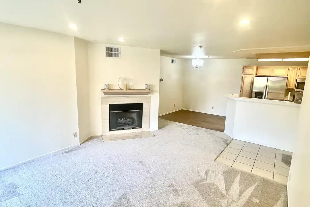 631 Oak Run Trail #TL205 - Oak Park, CA | Rent.