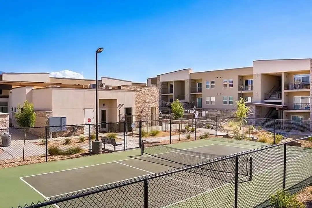 La Vida at Sienna Hills - 190 N Red Stone Rd - Washington, UT | Rent.