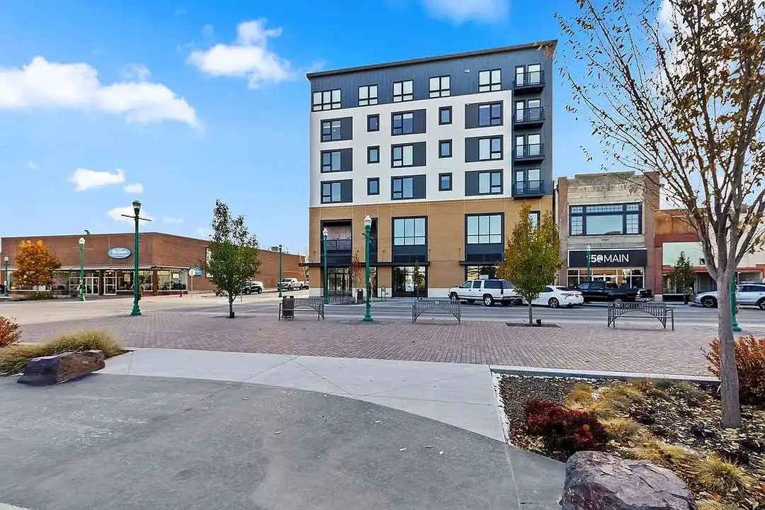 Main Ave Lofts - 160 Main Ave S - Twin Falls, ID | Rent.