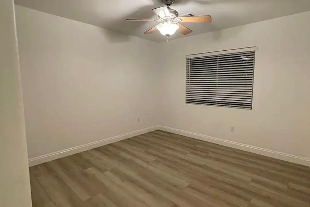 7428 Poppy Hills Ct - Las Vegas, NV | Rent.