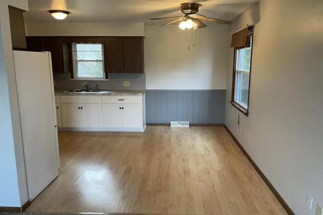 44 Ash St - Apple Creek, OH | Rent.