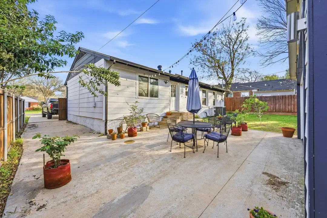 3826 Lenel Dr - Dallas, TX | Rent.