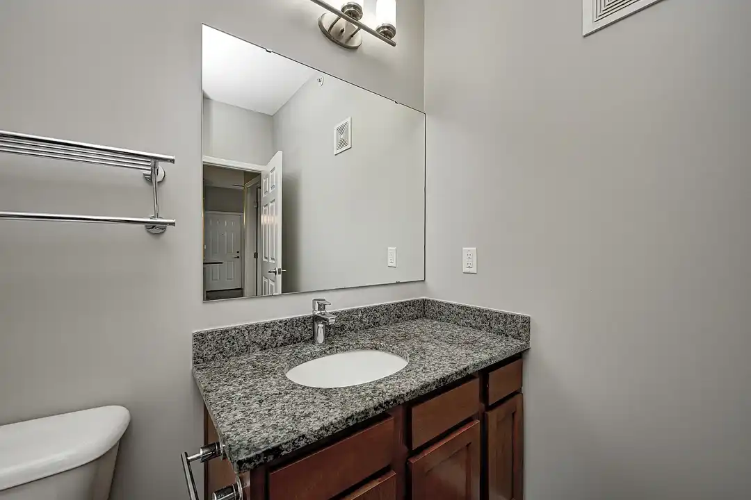 Slate Run Lofts and Apartments - 9555 International Cir - Indianapolis ...